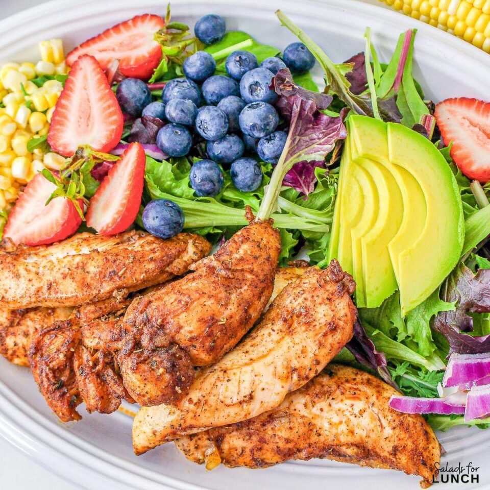 Summer Chipotle Chicken Cobb Salad Recipe » Salads for Lunch