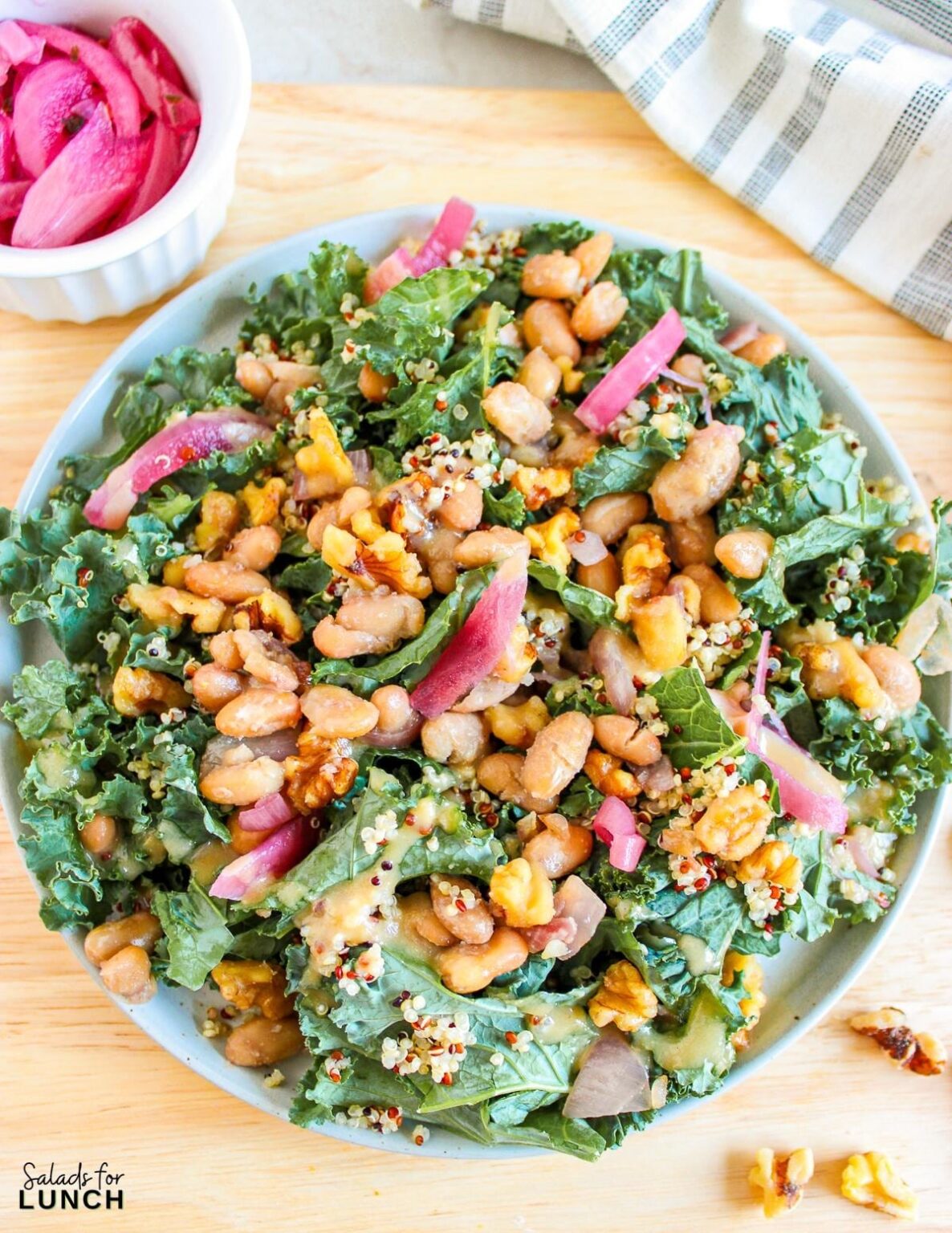 Creamy Sesame Ginger Salad Dressing for Delicious Salads